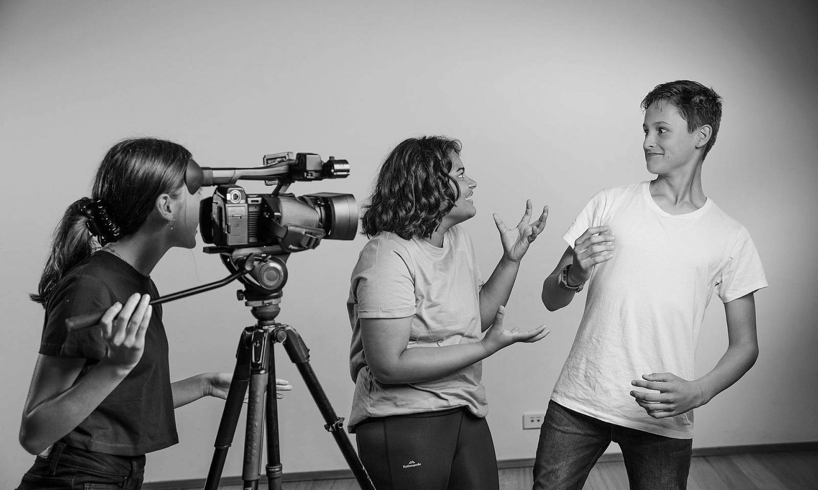 Found Footage: Horror Filmmaking, Grades 7-10 - NIDA OPEN