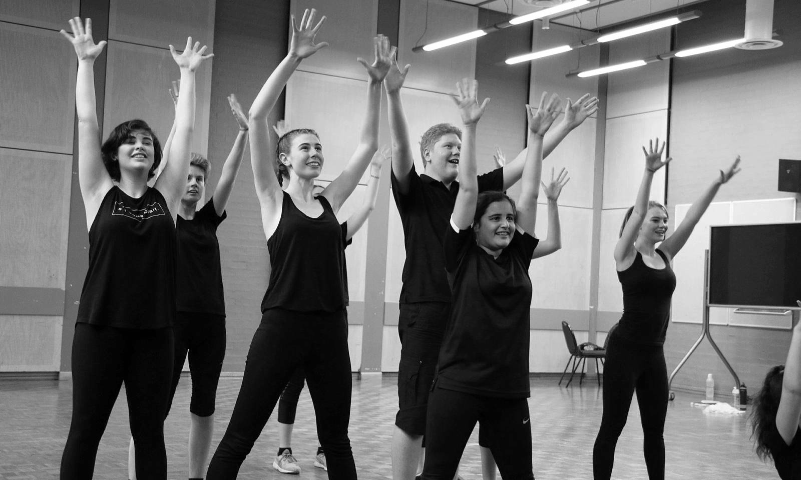 Introduction to Musical Theatre, Grades 7-10 - NIDA OPEN