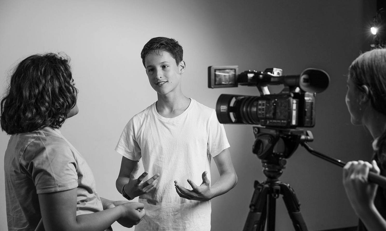 Hitting Your Mark: Screen Acting, Grades 7-10 - NIDA OPEN